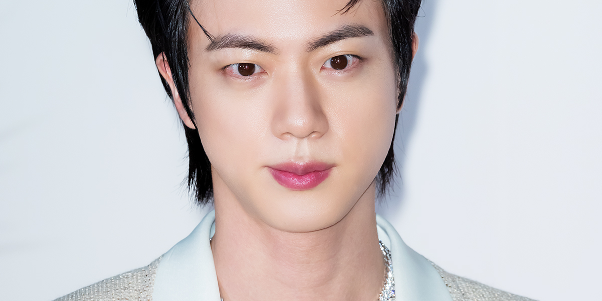 BTS 진 '러블리 레드립' [포토] | bnt뉴스