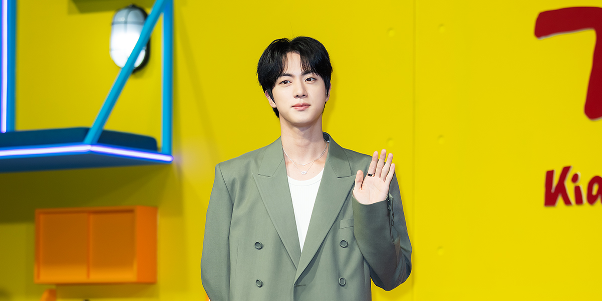 BTS 진 '새초롬' [포토] | bnt뉴스