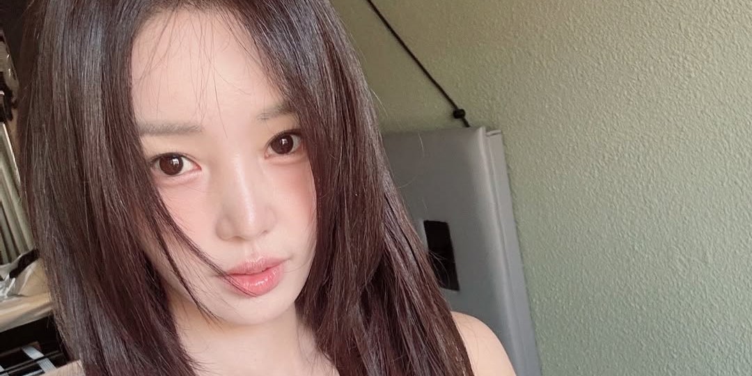 남규리, 40대 나이 믿기지 않는 동안 미모 | bnt뉴스