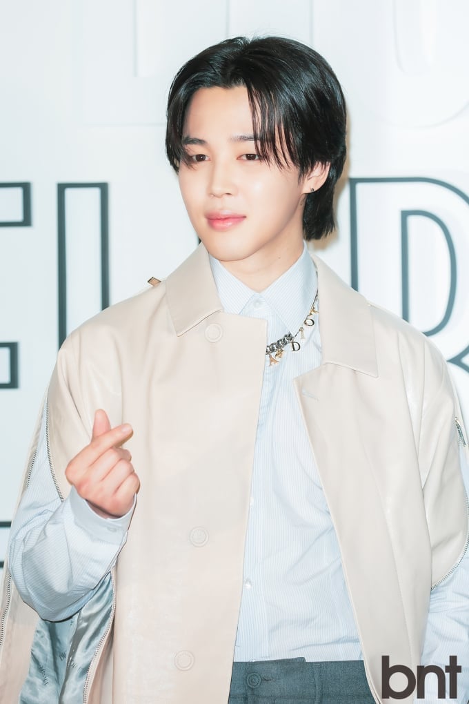 ‘제대·귀환’… BTS 지민, 아이돌 평판 1위 | bnt뉴스