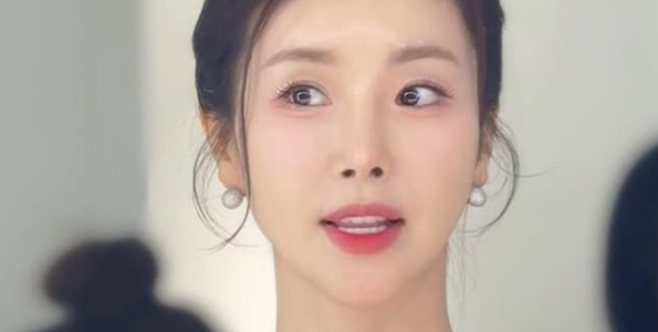 꾸미지 않아도 청초한 아름다움… ‘청초감’ 한다감의 근황 | bnt뉴스