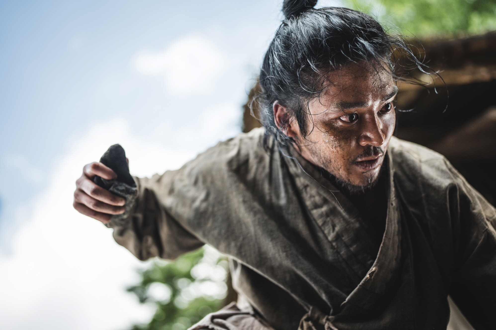 ‘탁류’ 로운 격투 예고 | bnt뉴스