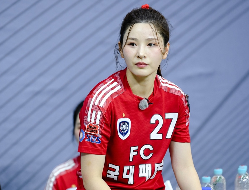 '골때리는그녀들' 박하얀 vs 강보람(골때녀) | bnt뉴스