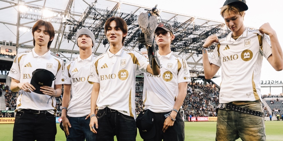 코르티스, 손흥민 홈구장 깜짝 등장… LAFC ‘승리 요정’ | bnt뉴스
